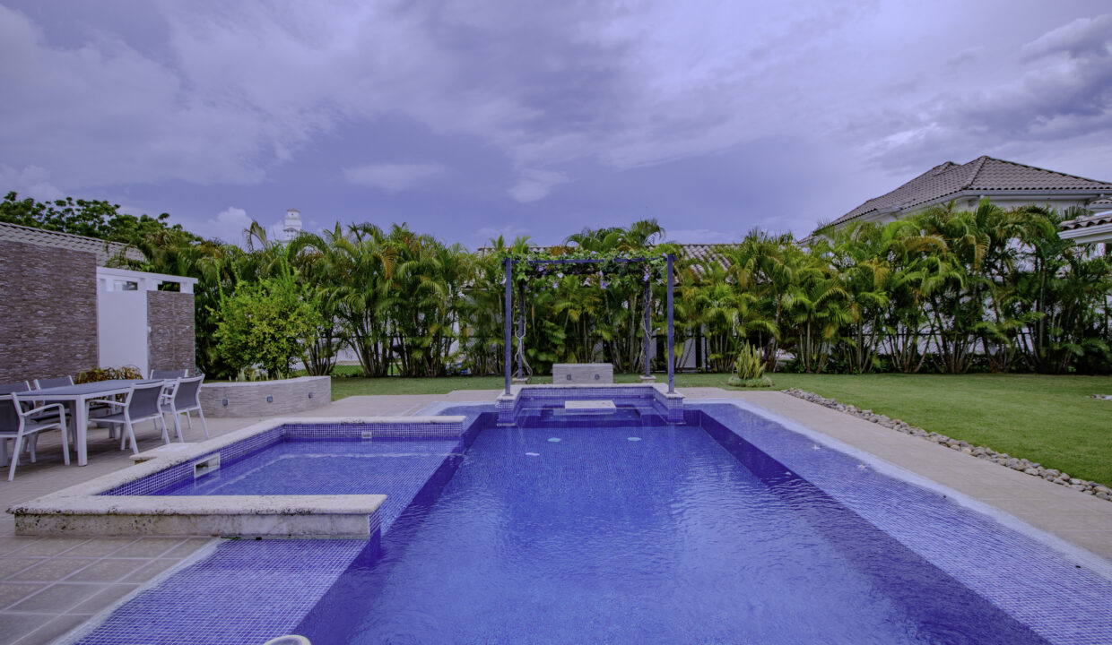Villa for Sale in Bijao Miraflores - Panama Equity