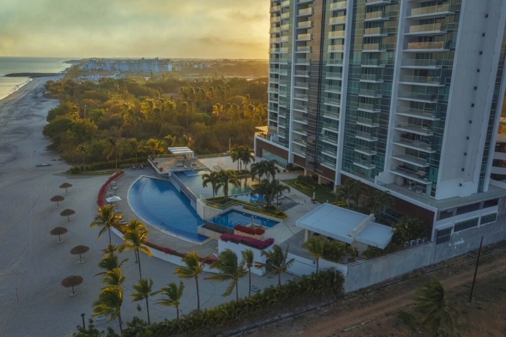 Lighthouse Beach Tower - Panama Equity